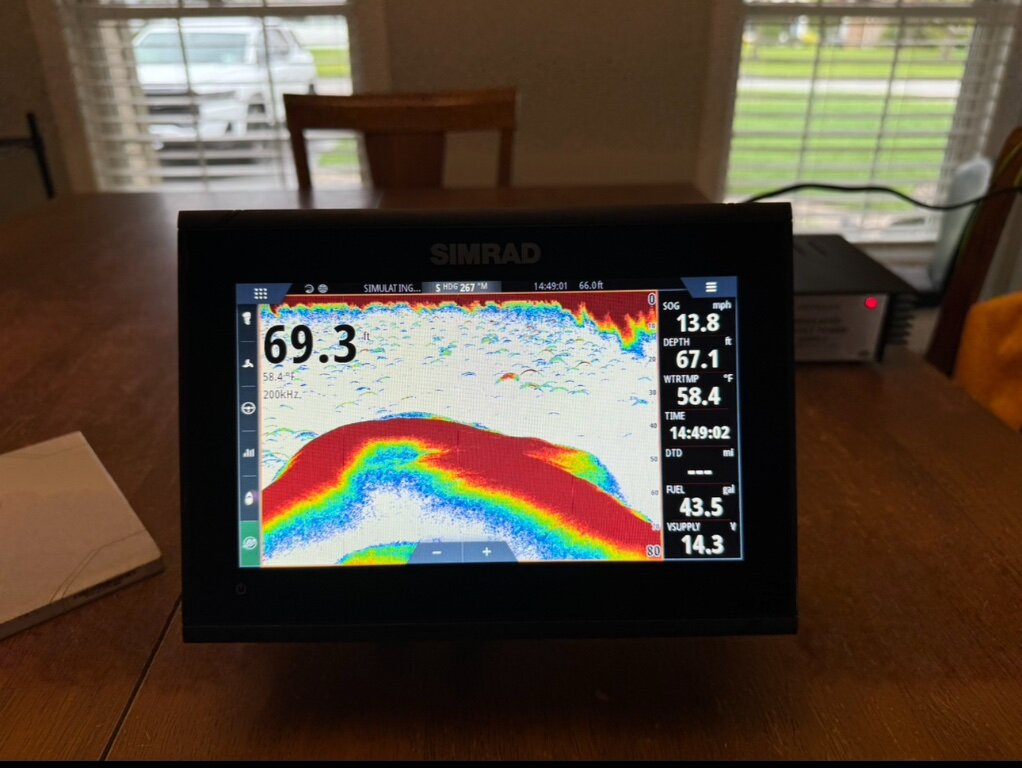 Simrad GO9 XSE Chartplotter/Fishfinder w/ CHRIP Xducer - Classifieds ...